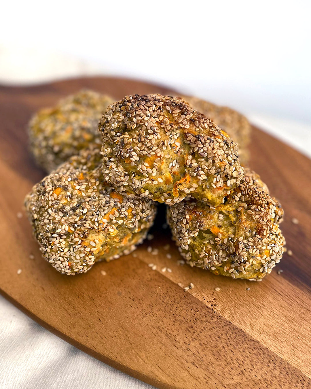 Chia Carrot Buns with Amaranth Flour and Oats – HerbaZest
